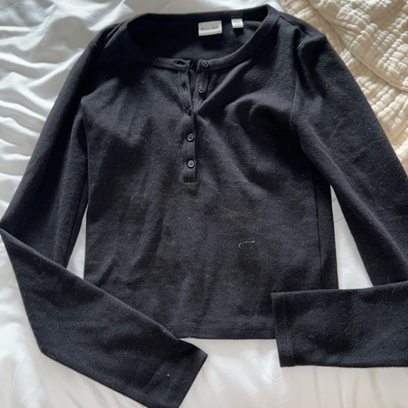 Aritzia | Tops | Sun Deh 2xs Aritzia Black Henley | Poshmark